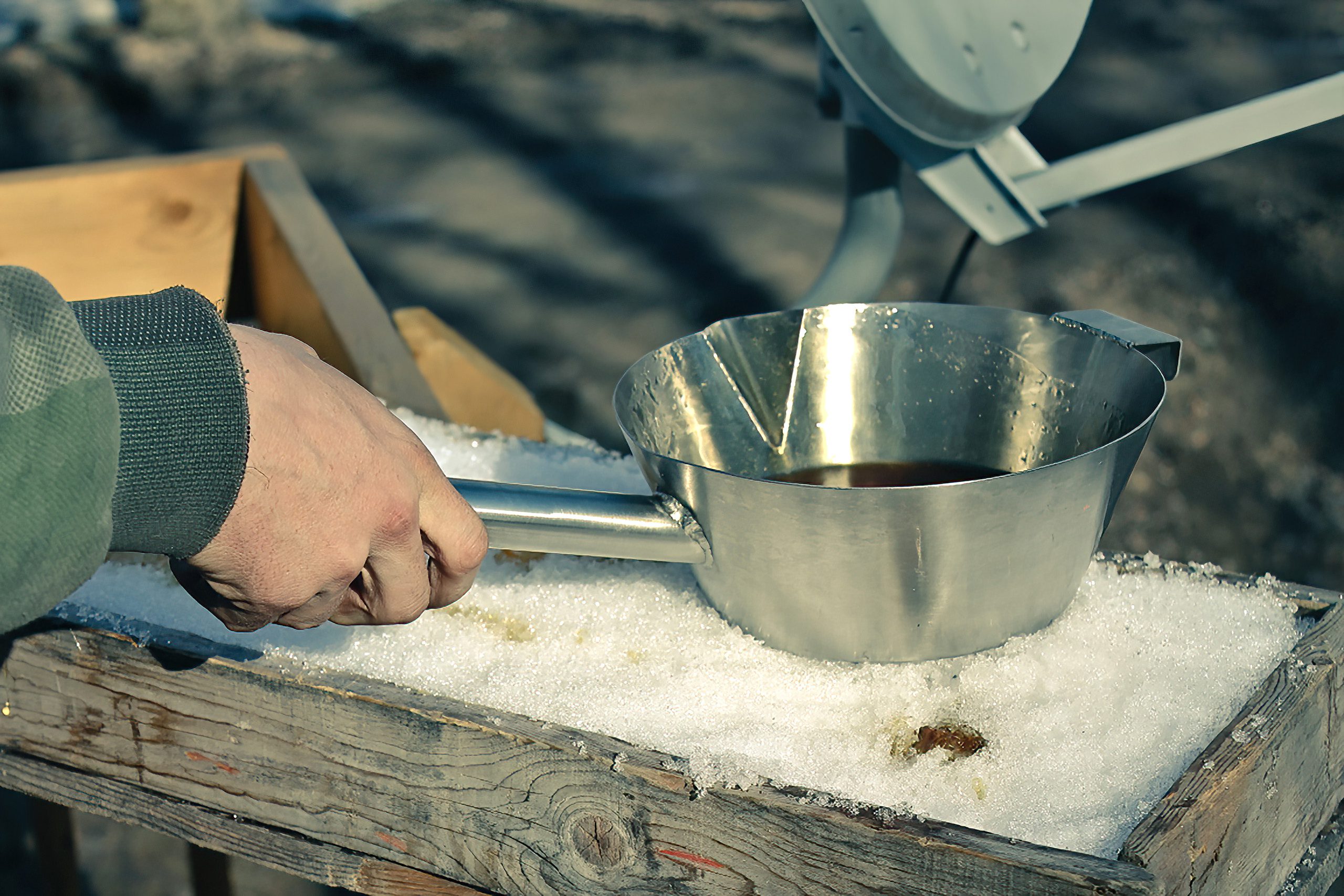 Découvrez les cabanes à sucre : une tradition québécoise sucrée - Les ...
