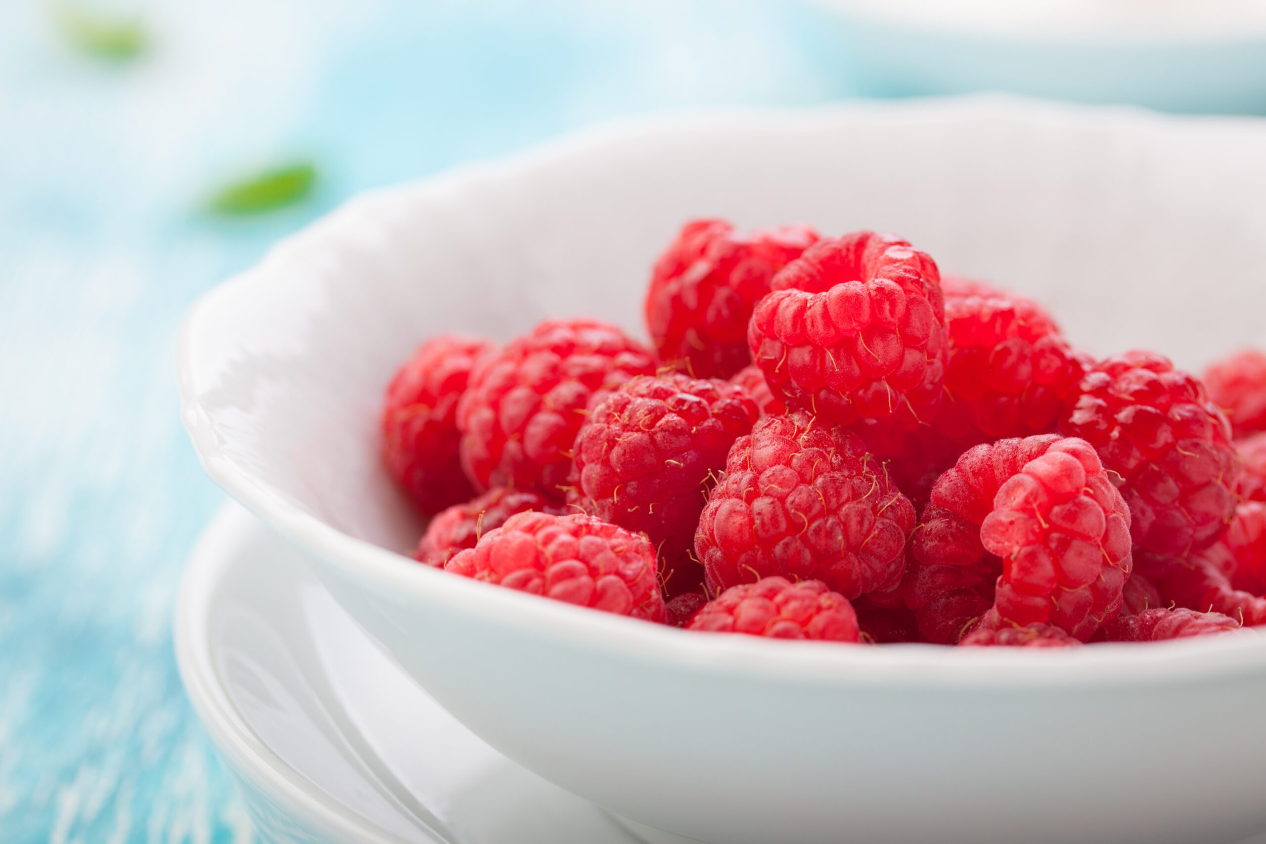 Discover the Secrets of Raspberries: Origin, Varieties, and Recipes - Les Chats Gourmets ...